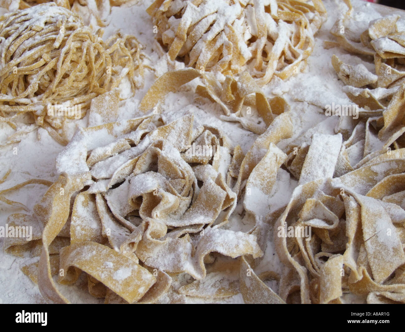 italian pasta outside shop in rome Stock Photo - Alamy