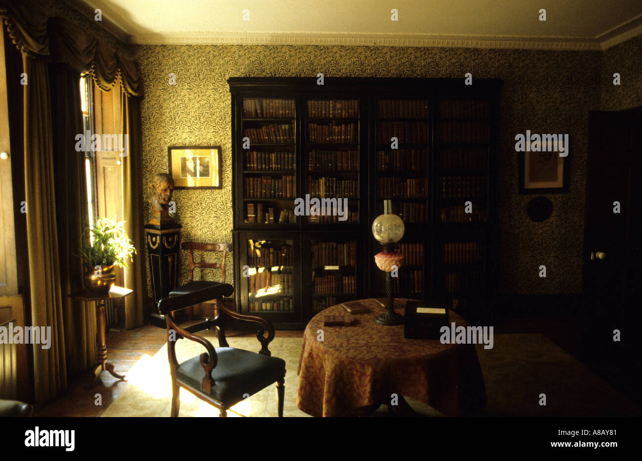 Carlyle house hi-res stock photography and images - Alamy