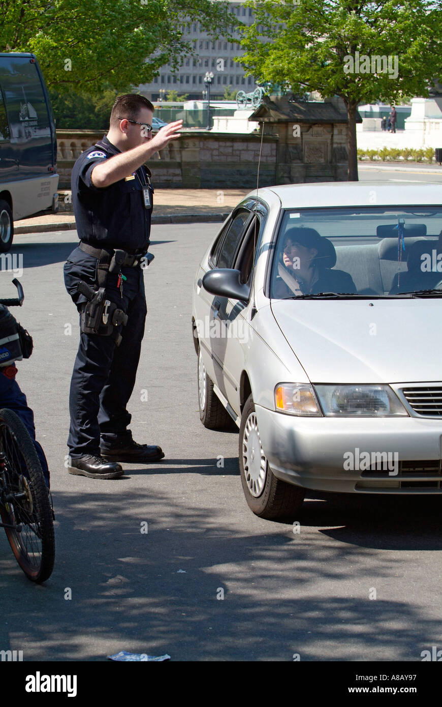 Capitol building police protection Stock Photo - Alamy