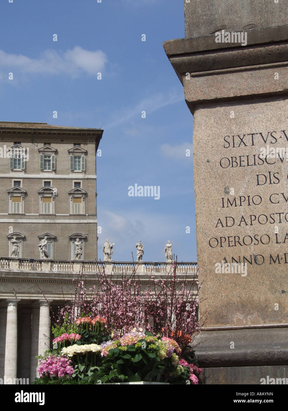 floral arrangement in the vatican at easter rome Stock Photo - Alamy