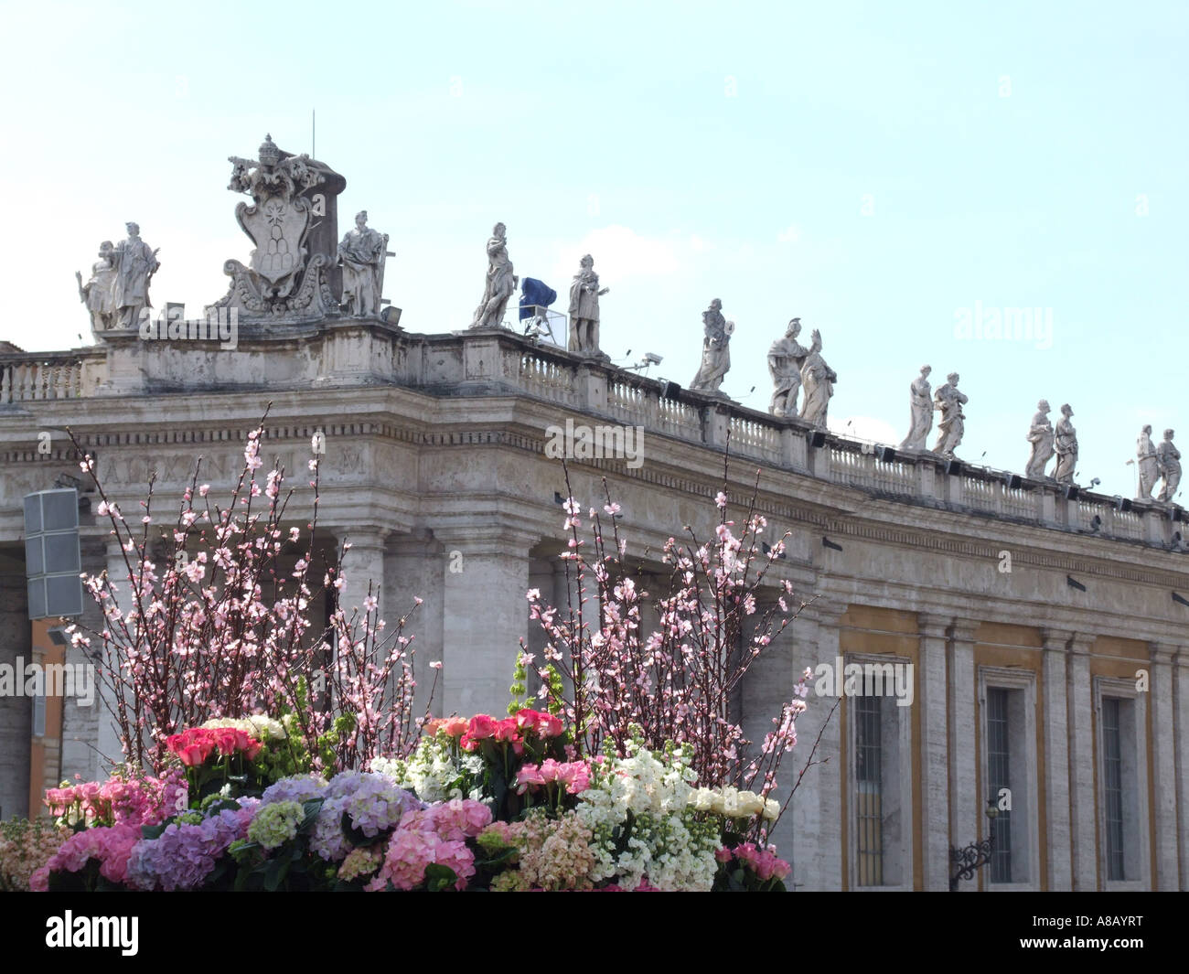 floral arrangement at the vatican at easter Stock Photo - Alamy