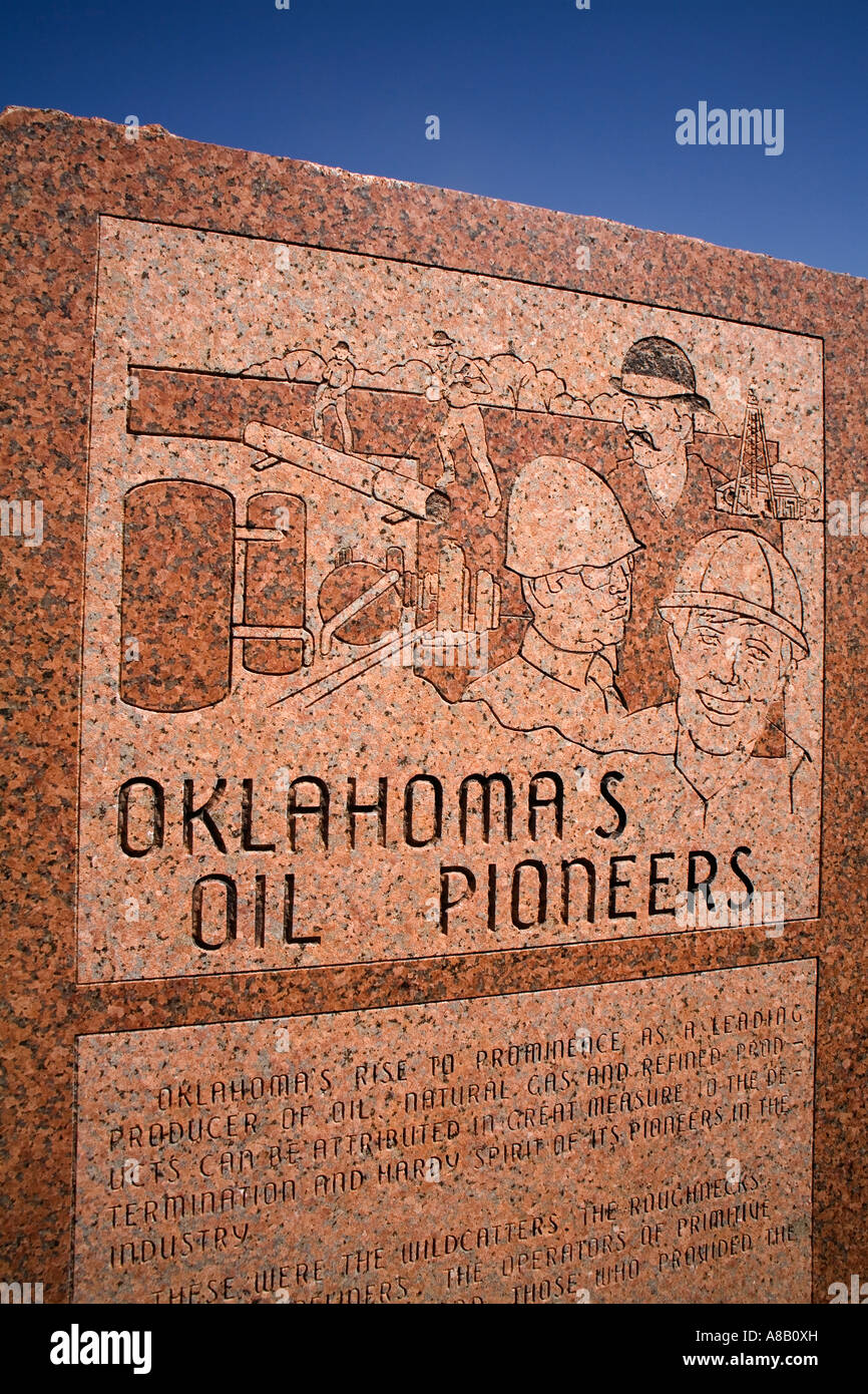 Oil Pioneers Monument Devon Energy Oil Gas Park Oklahoma History Center ...