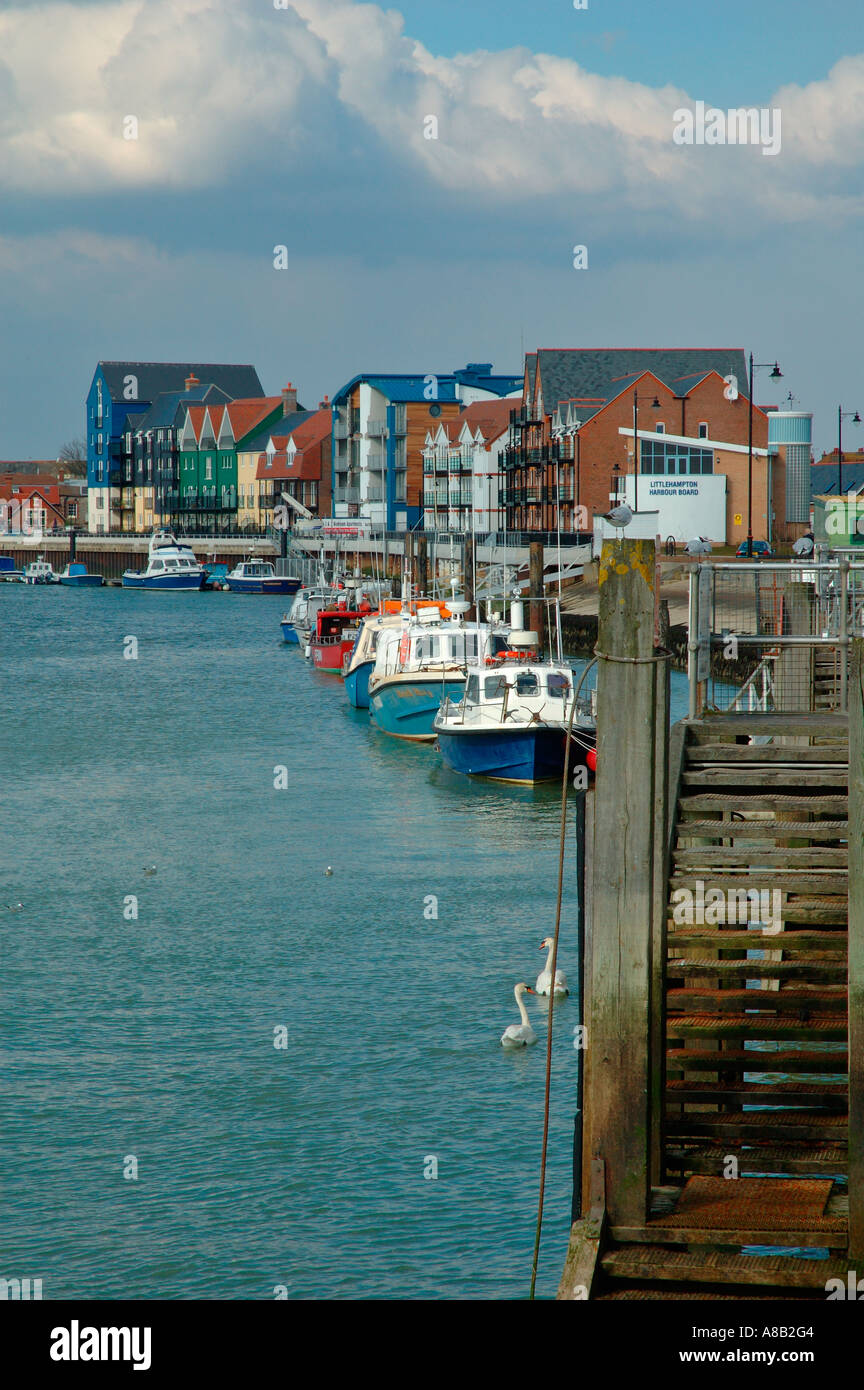 Little hampton sussex hi-res stock photography and images - Alamy