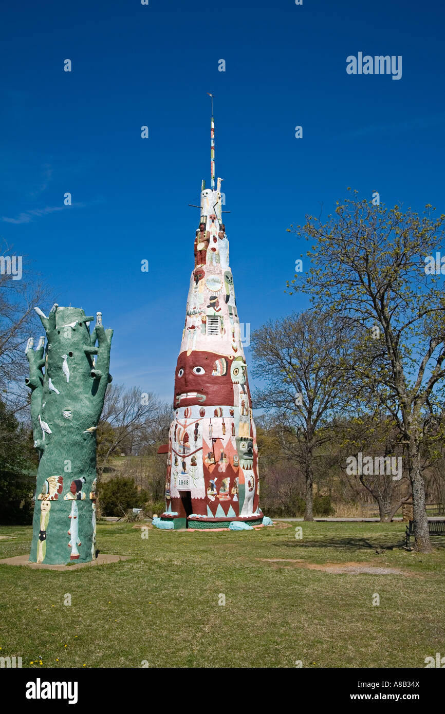 Galloway Totem Pole Park City of Foyil Historic Route 66 Oklahoma USA ...