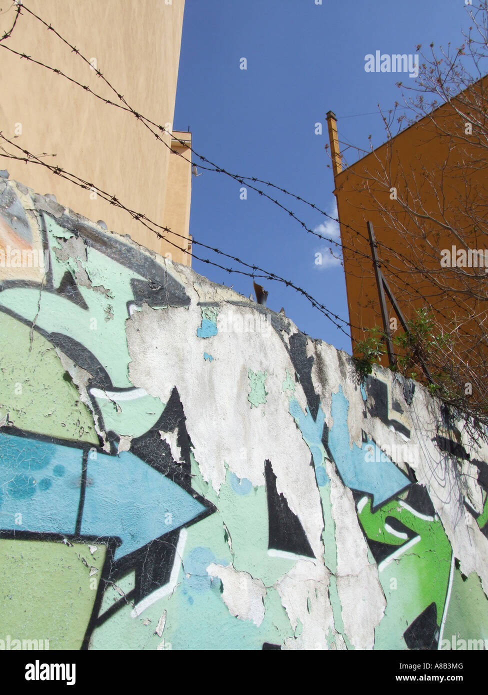 graffiti in the san lorenzo area of rome, italy Stock Photo - Alamy