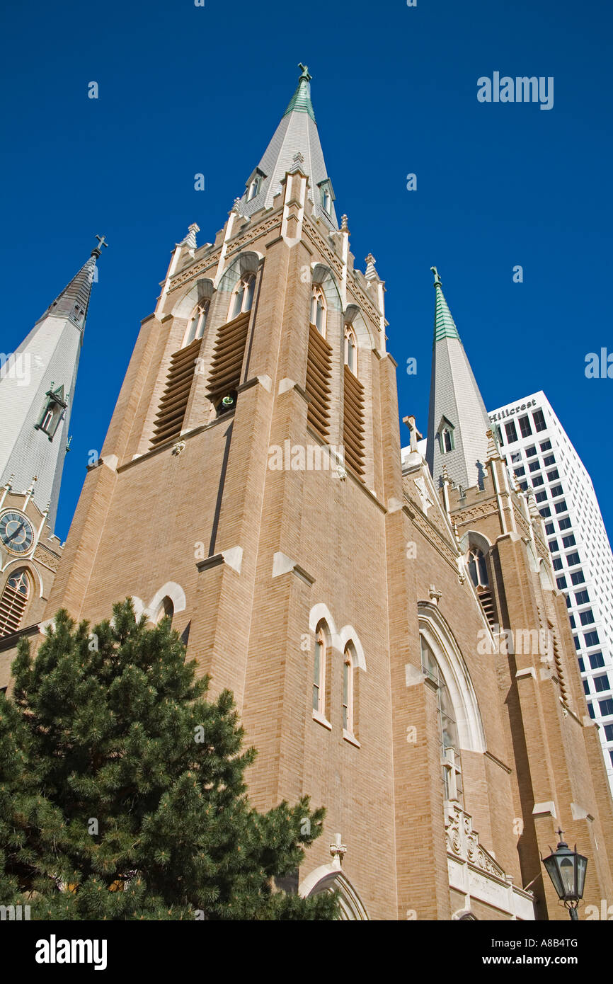 Holy family cathedral hi-res stock photography and images - Alamy