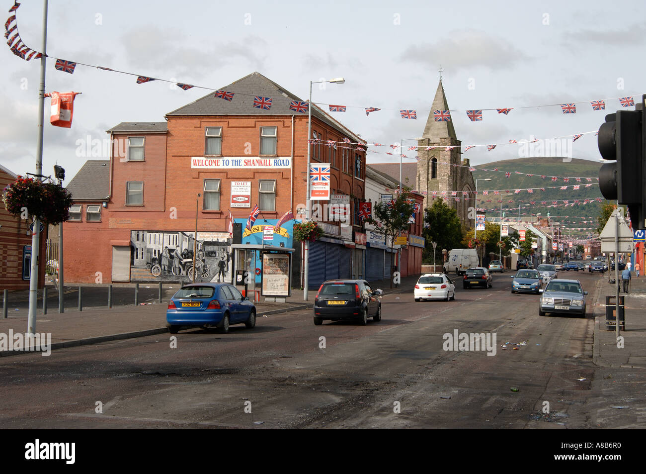 Shankill paramilitary hi-res stock photography and images - Alamy