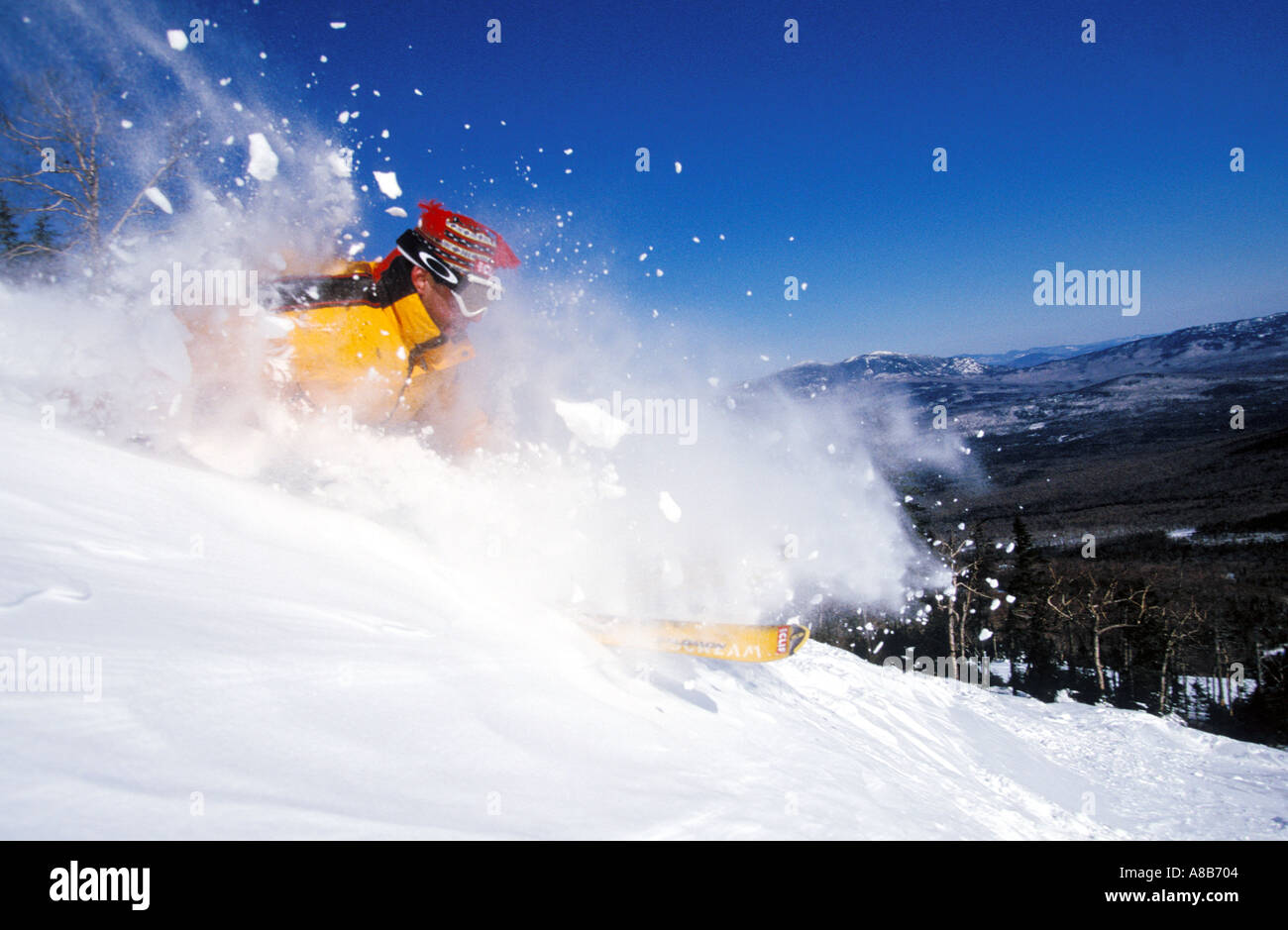 Extreme skier off piste in deep deep powder Stock Photo - Alamy