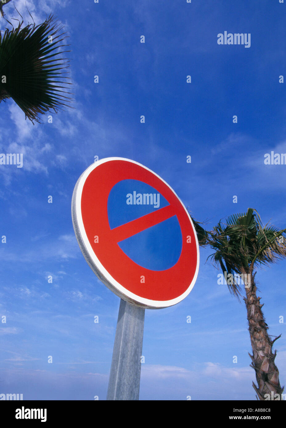 No Stopping Sign Clearway Sign Stock Photos & No Stopping Sign Clearway ...