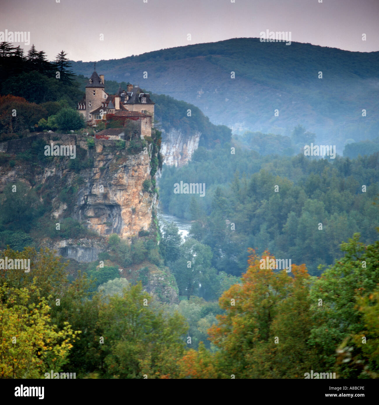 Chateau de Belcastel Dordogne Lot Midi-Pyrenees France Stock Photo - Alamy