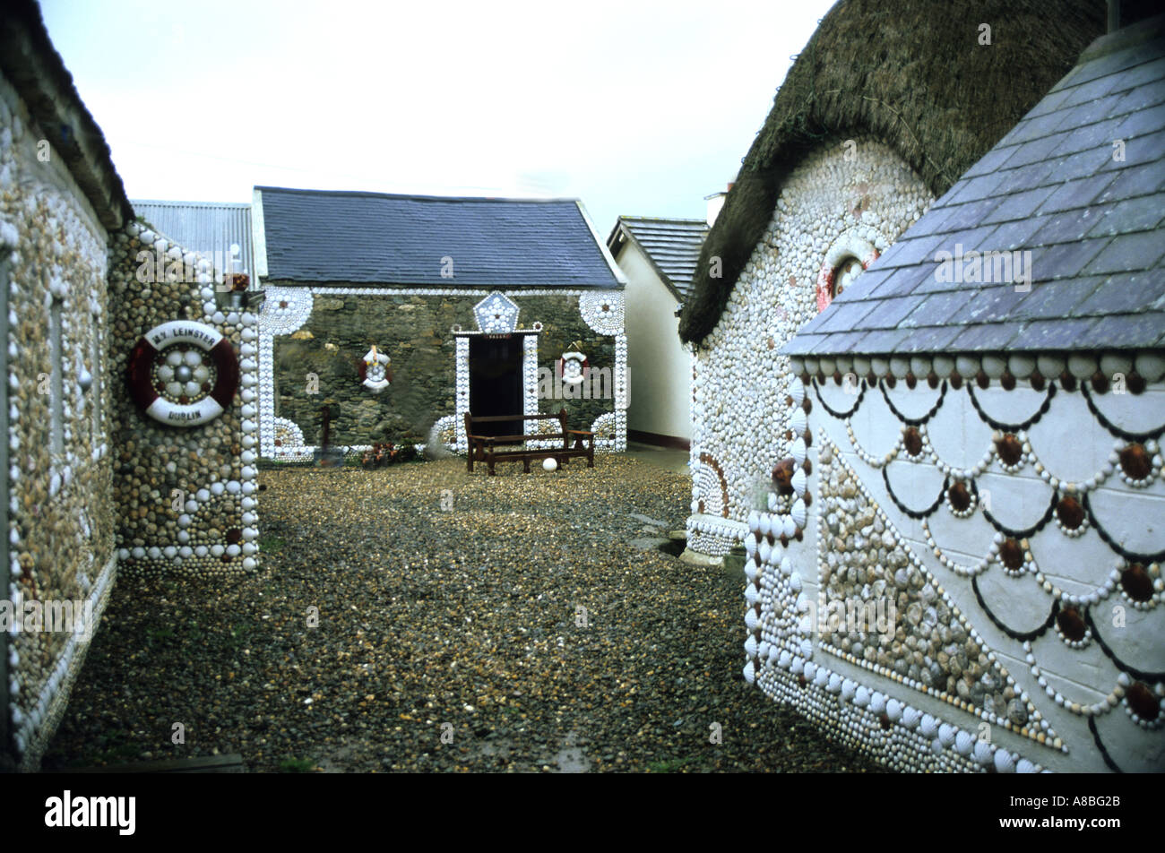 Shell decoration hi-res stock photography and images - Alamy