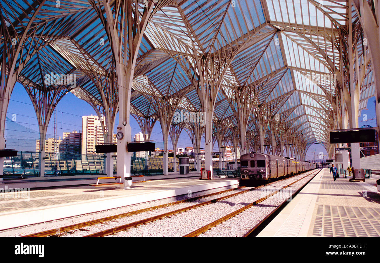 oriente station lisbon portugal Stock Photo - Alamy