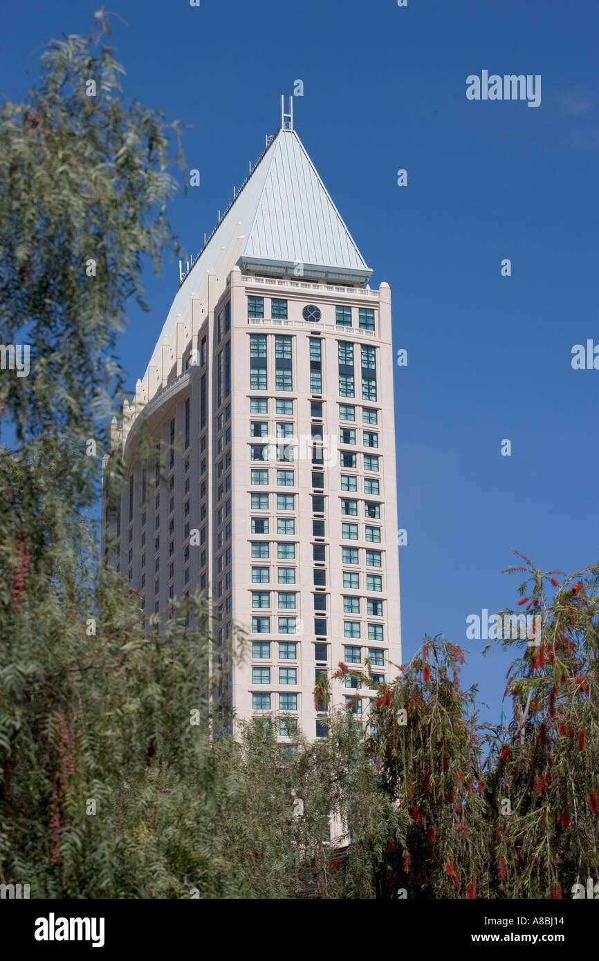 High rise hotel structure in downtown San Diego Stock Photo - Alamy