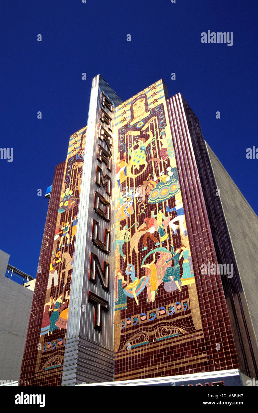 Paramount cinema hi-res stock photography and images - Alamy