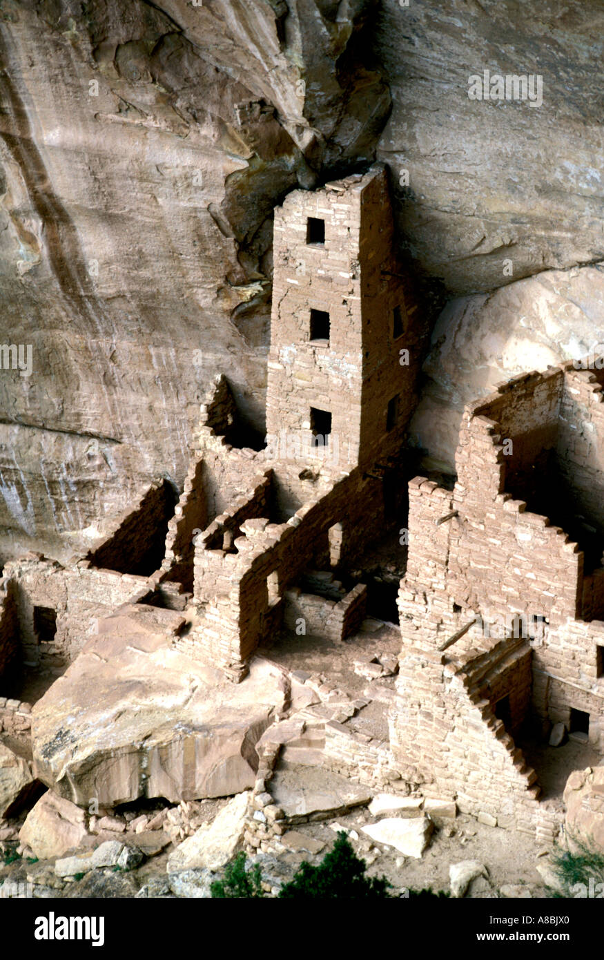 Colorado Mesa Verde National Park Square Tower ruin Stock Photo - Alamy