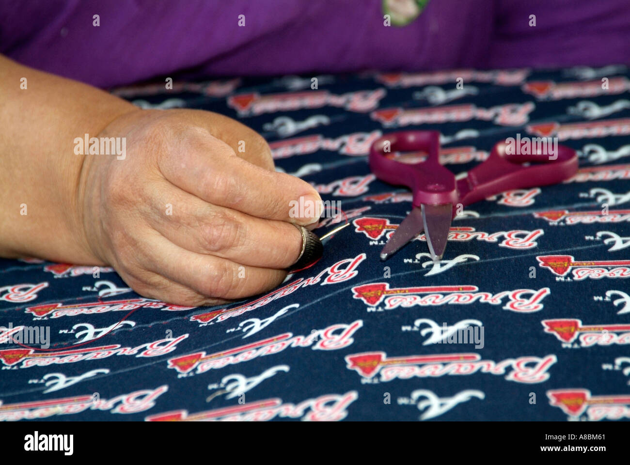 Make quilt hi-res stock photography and images - Alamy