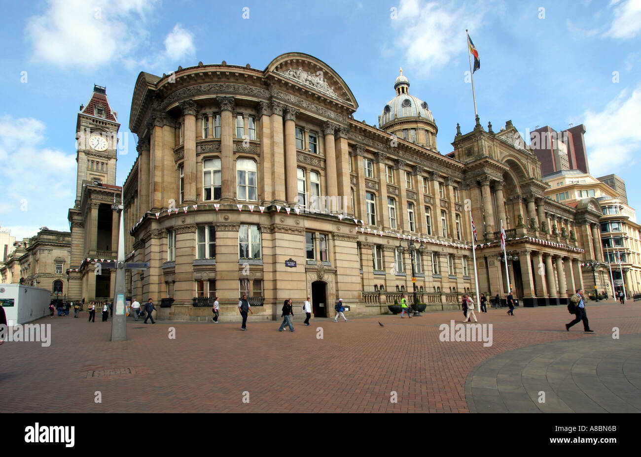 Victoria Square and Birmingham City Council House in early morning ...