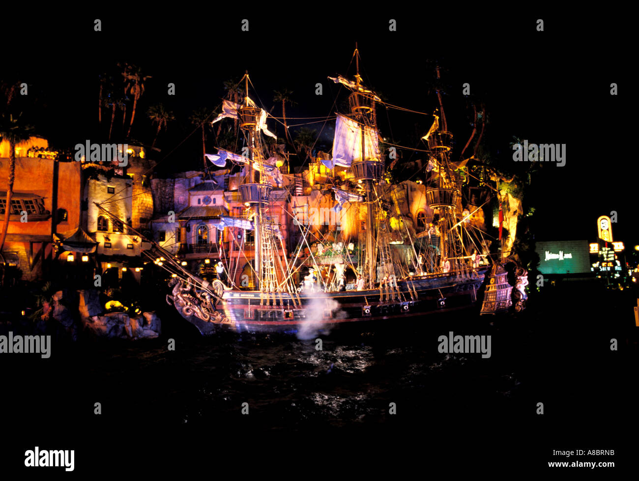 Treasure island hi-res stock photography and images - Alamy