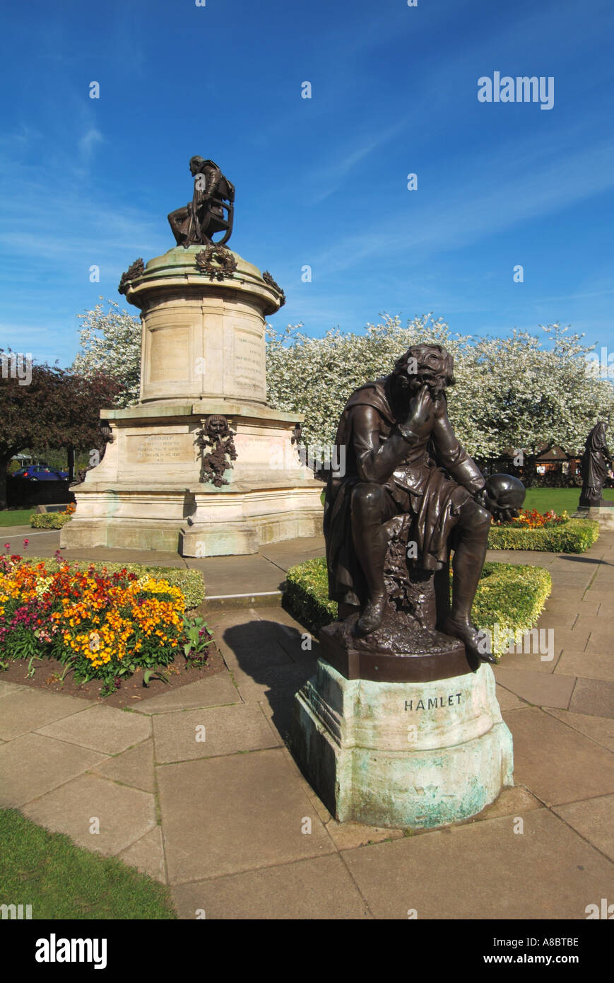 William shakespeare and hamlet hi-res stock photography and images - Alamy