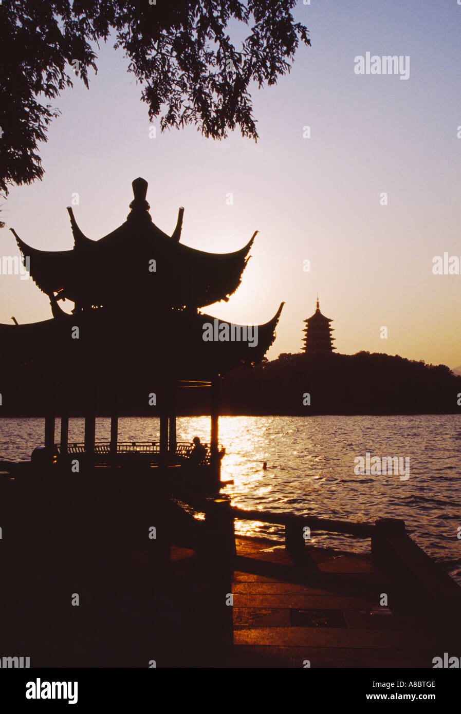 Hangzhou temple tour hi-res stock photography and images - Alamy
