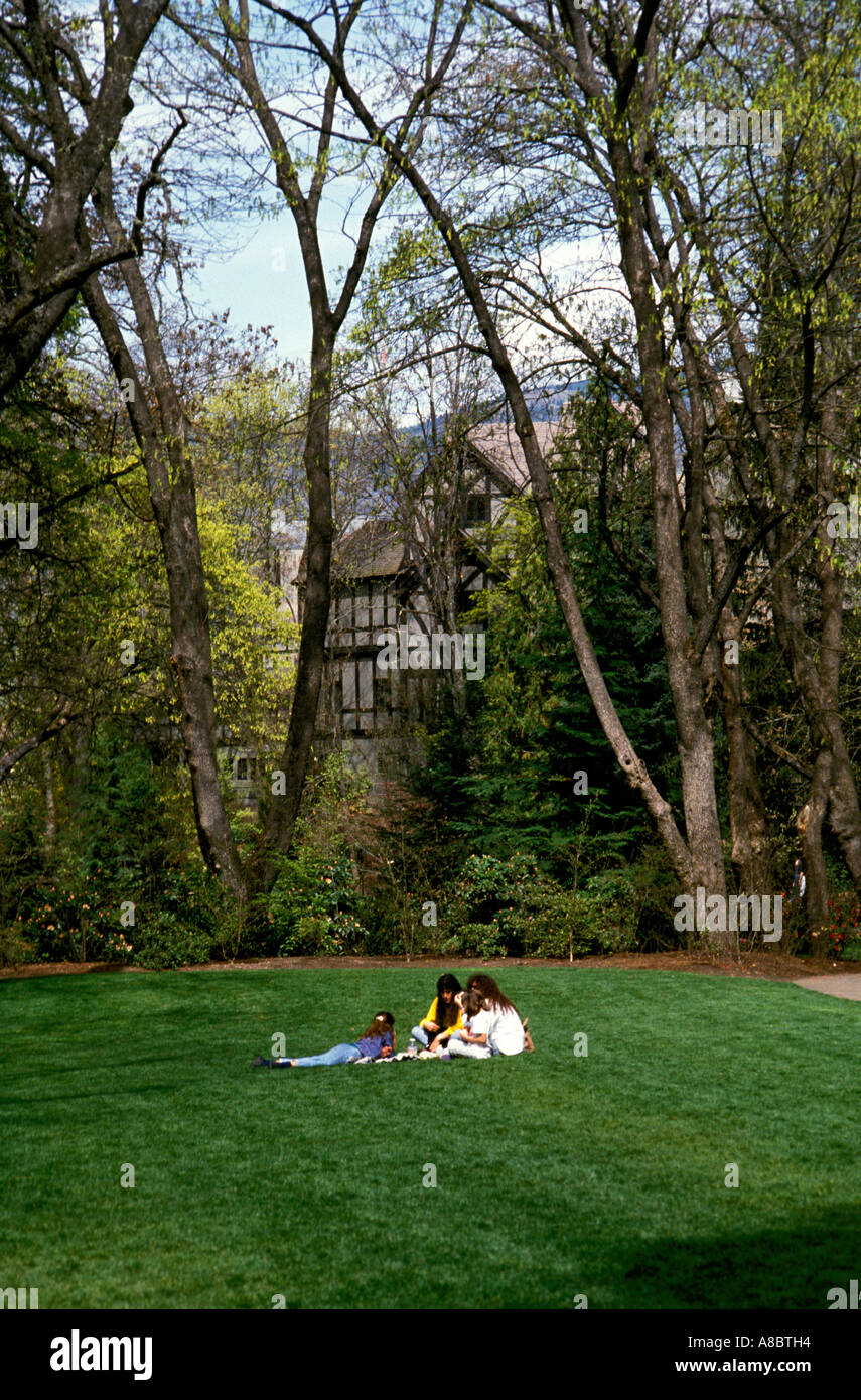 Oregon Ashland Lithia Park Stock Photo - Alamy
