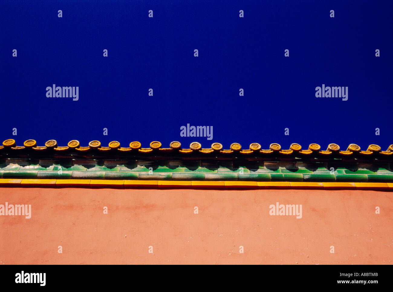 China Beijing tiled wall of Forbidden city Stock Photo - Alamy