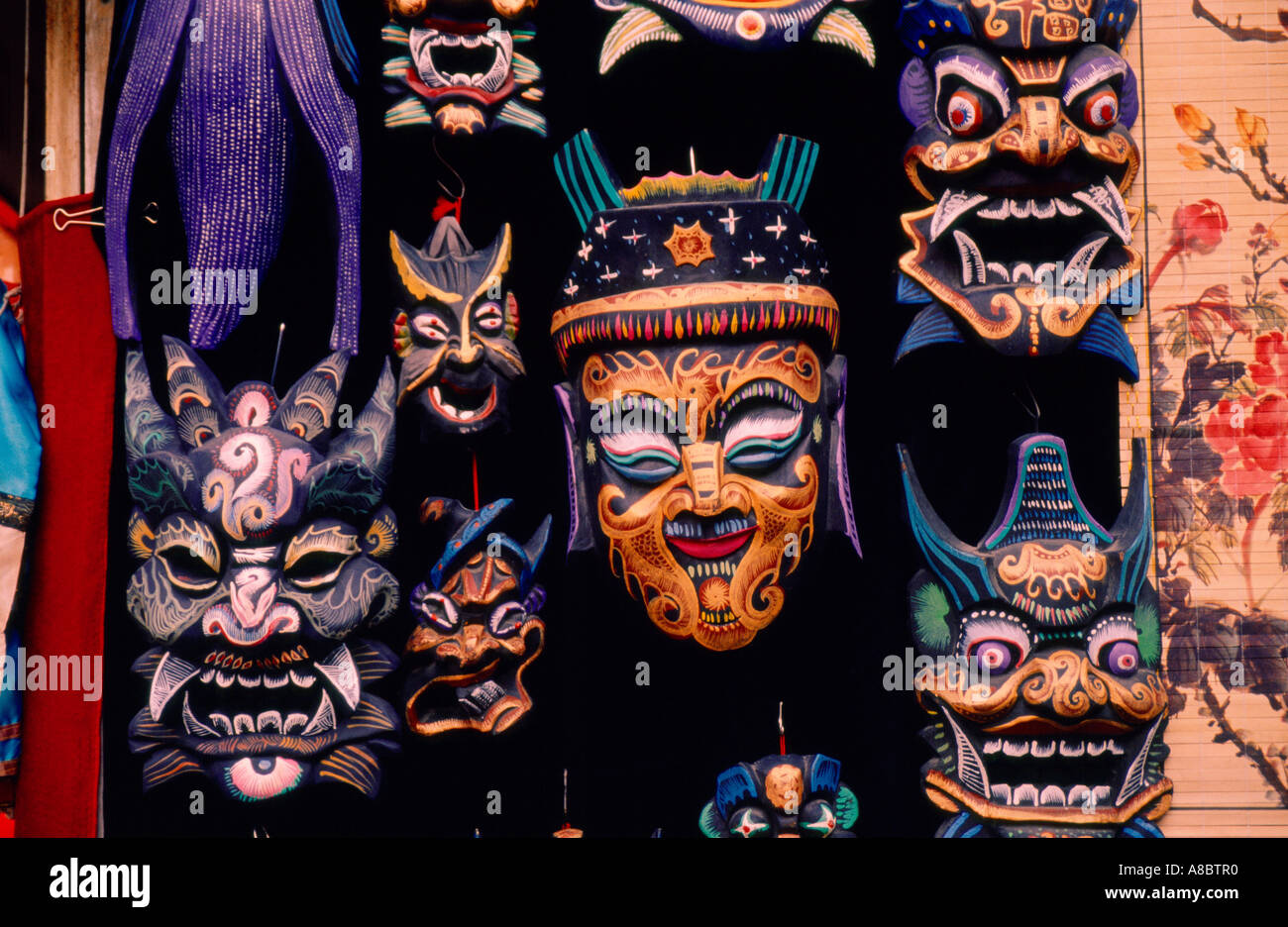 China traditional mask Stock Photo - Alamy