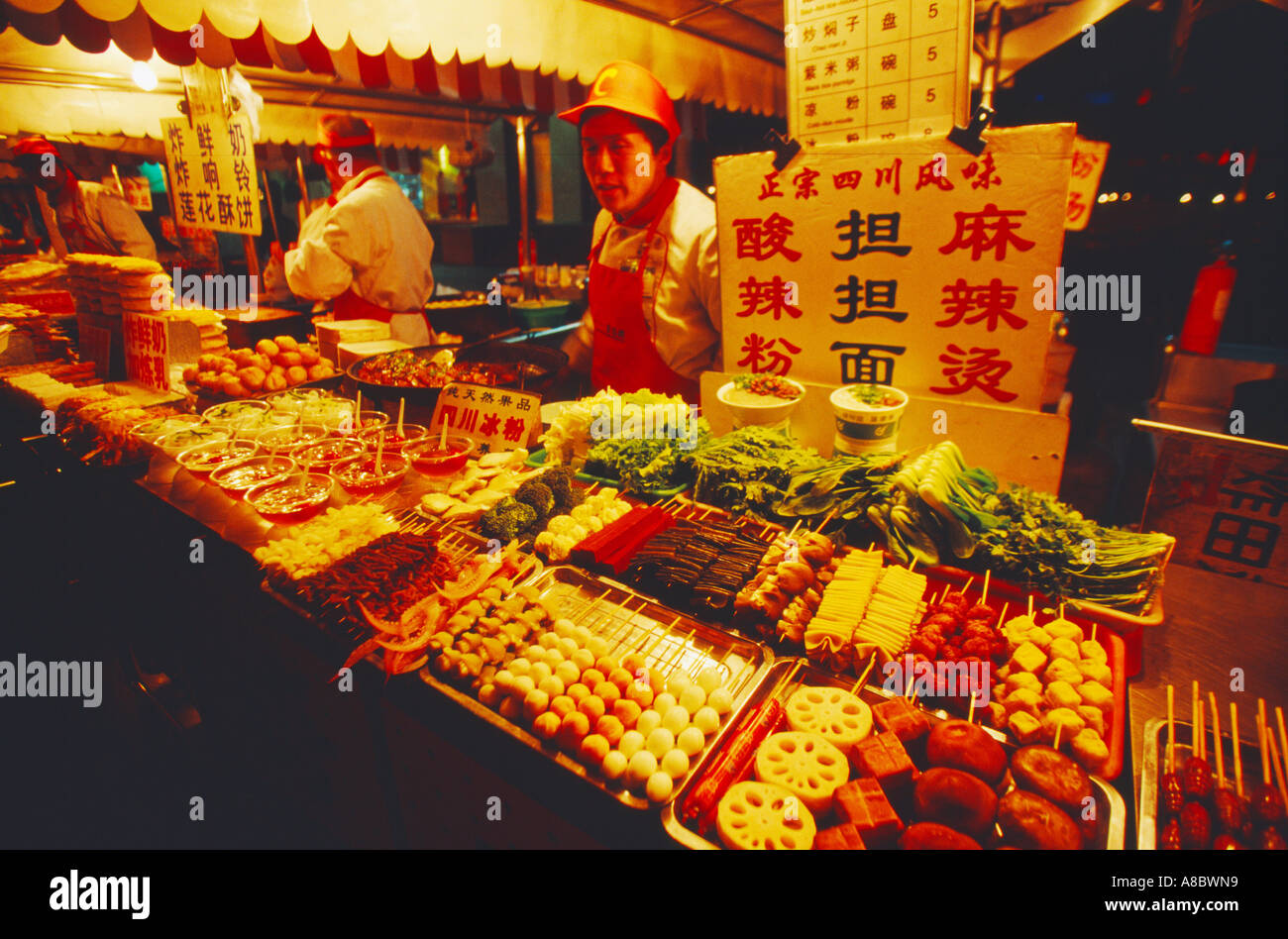 Shanghai Night Food Market Stock Photos & Shanghai Night Food Market ...
