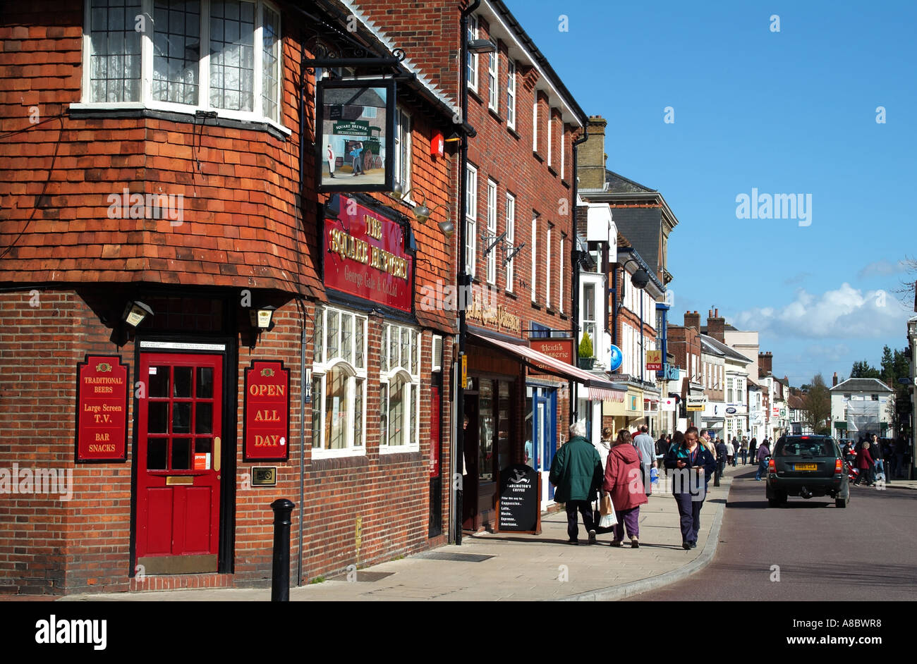 Petersfield high street hi-res stock photography and images - Alamy