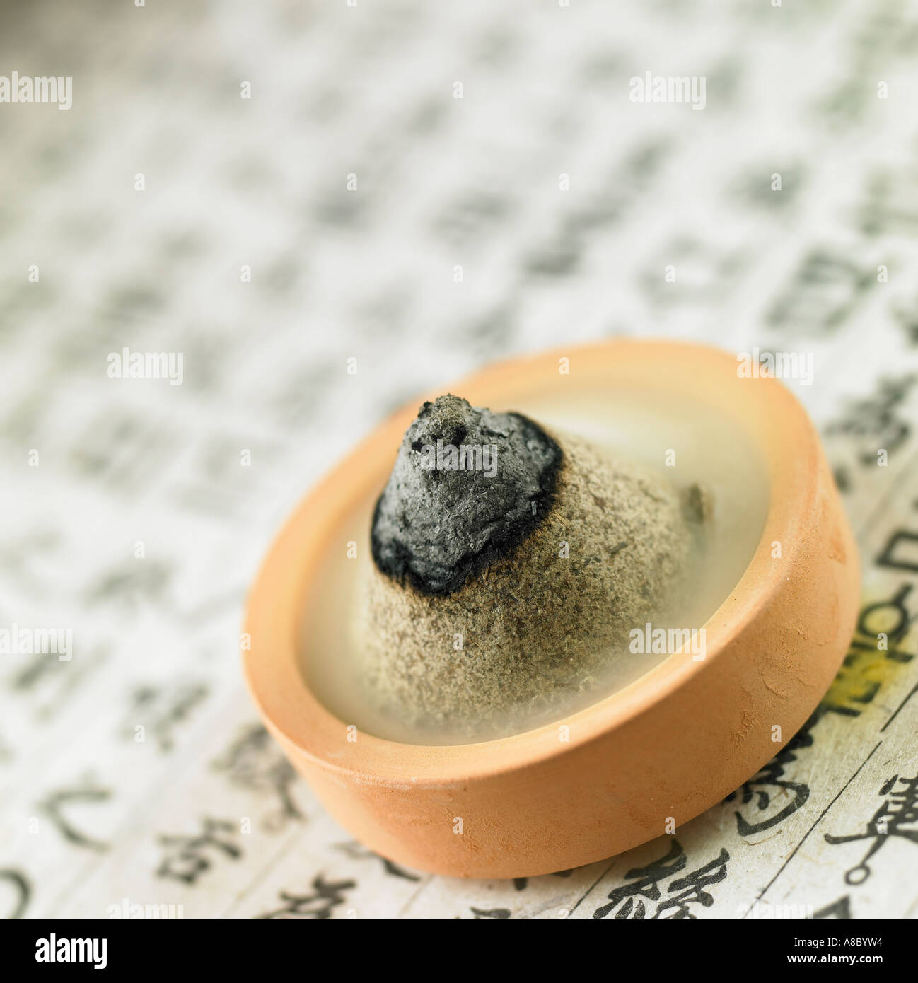 Chinese medicine Oriental medicine Moxa cautery Stock Photo - Alamy