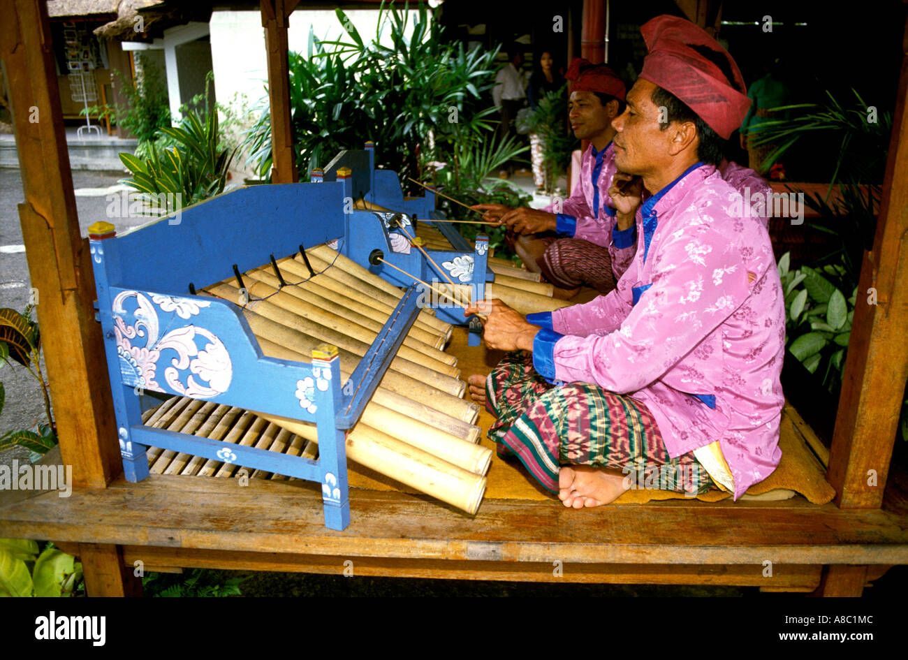 Indonesia Bali traditional musicians Gamelan orchestra Pacung Stock ...