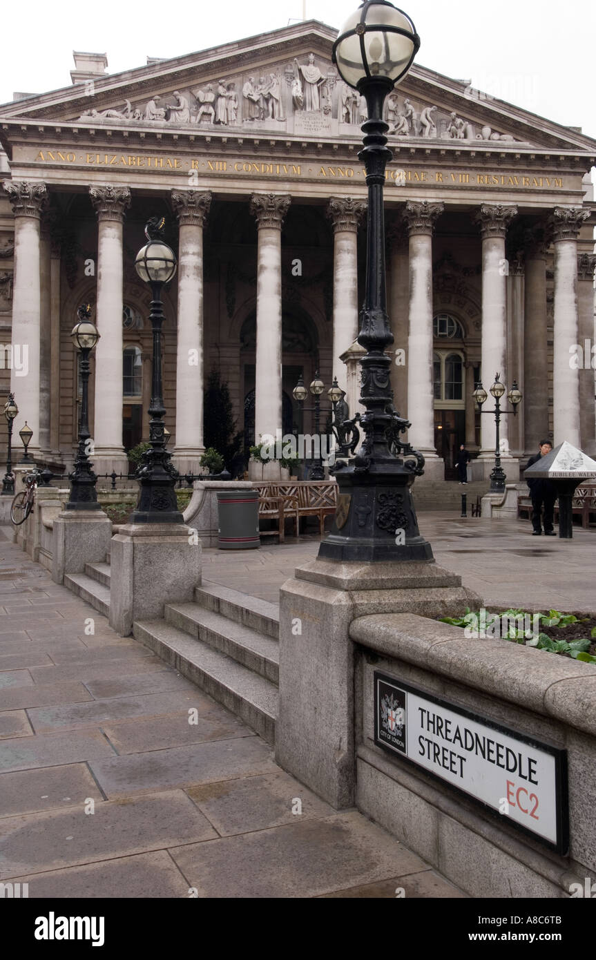 The Royal Exchange Threadneedle Street, London England Stock Photo - Alamy