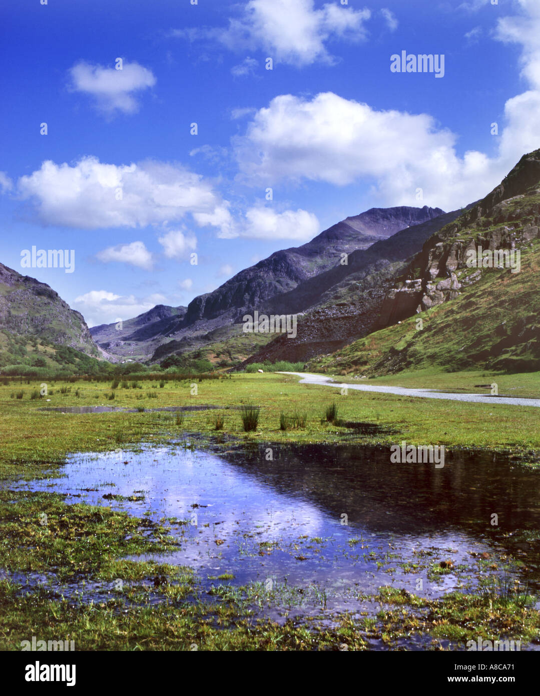Rocks glacial valley wales hi-res stock photography and images - Alamy