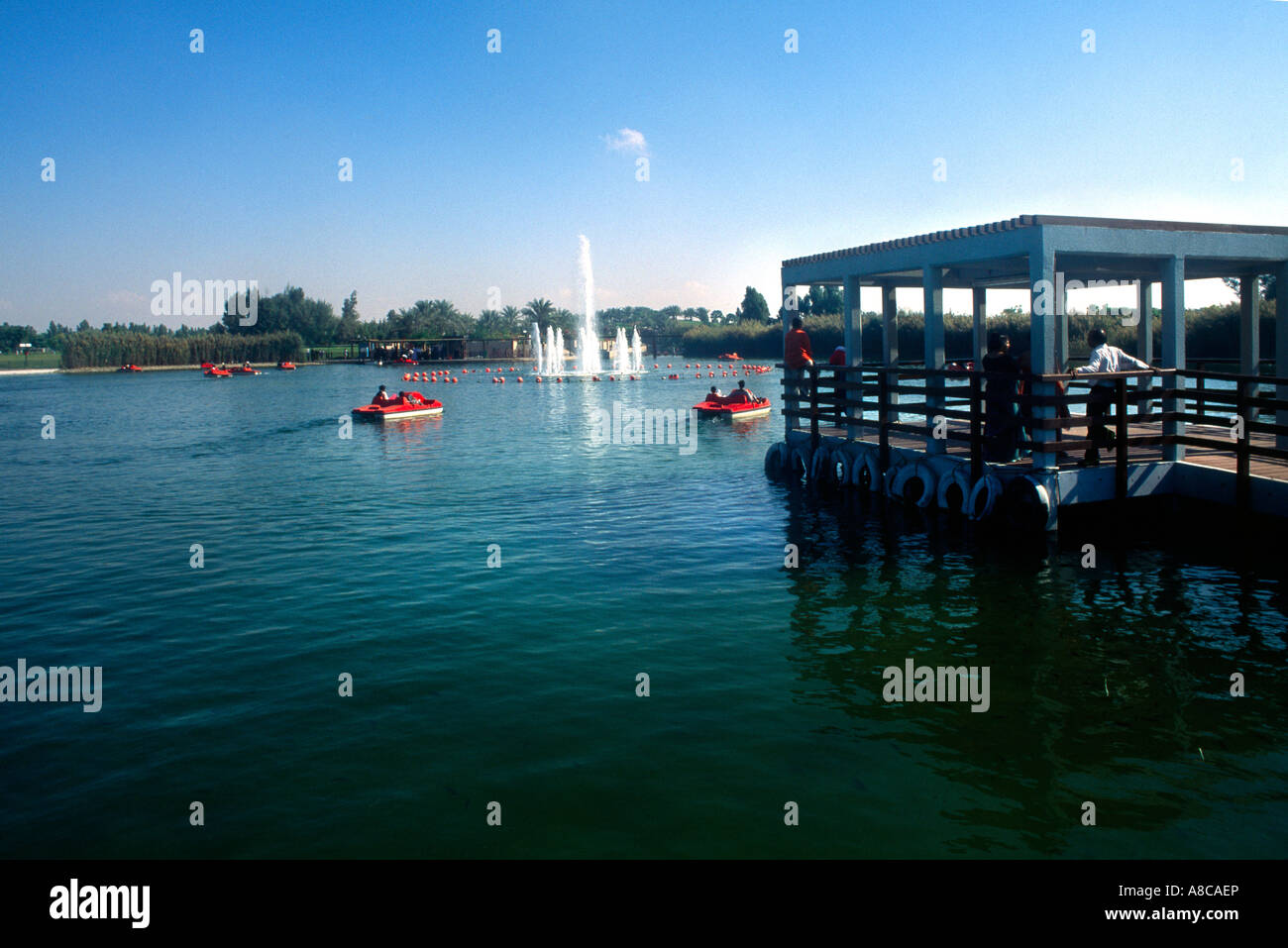Dubai UAE Safa Park Boating Lake And Fountain Stock Photo - Alamy