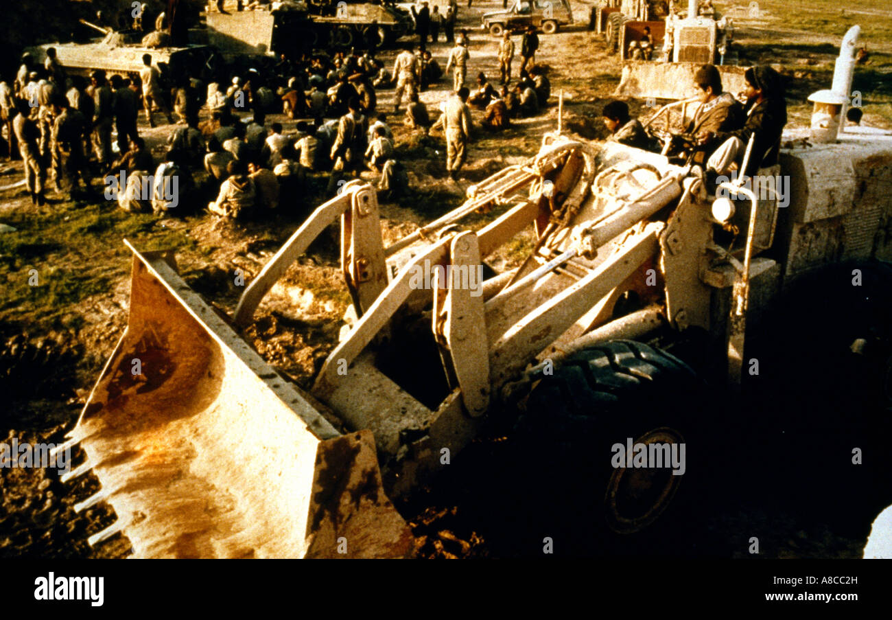 Iran Soldiers & Digger Iran/iraq War Stock Photo - Alamy