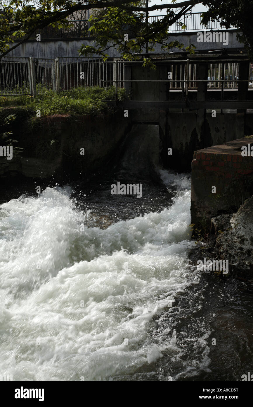 Weir sluice gate canal hi-res stock photography and images - Alamy Weir sluice gate canal hi-res stock photography and images - Alamy
