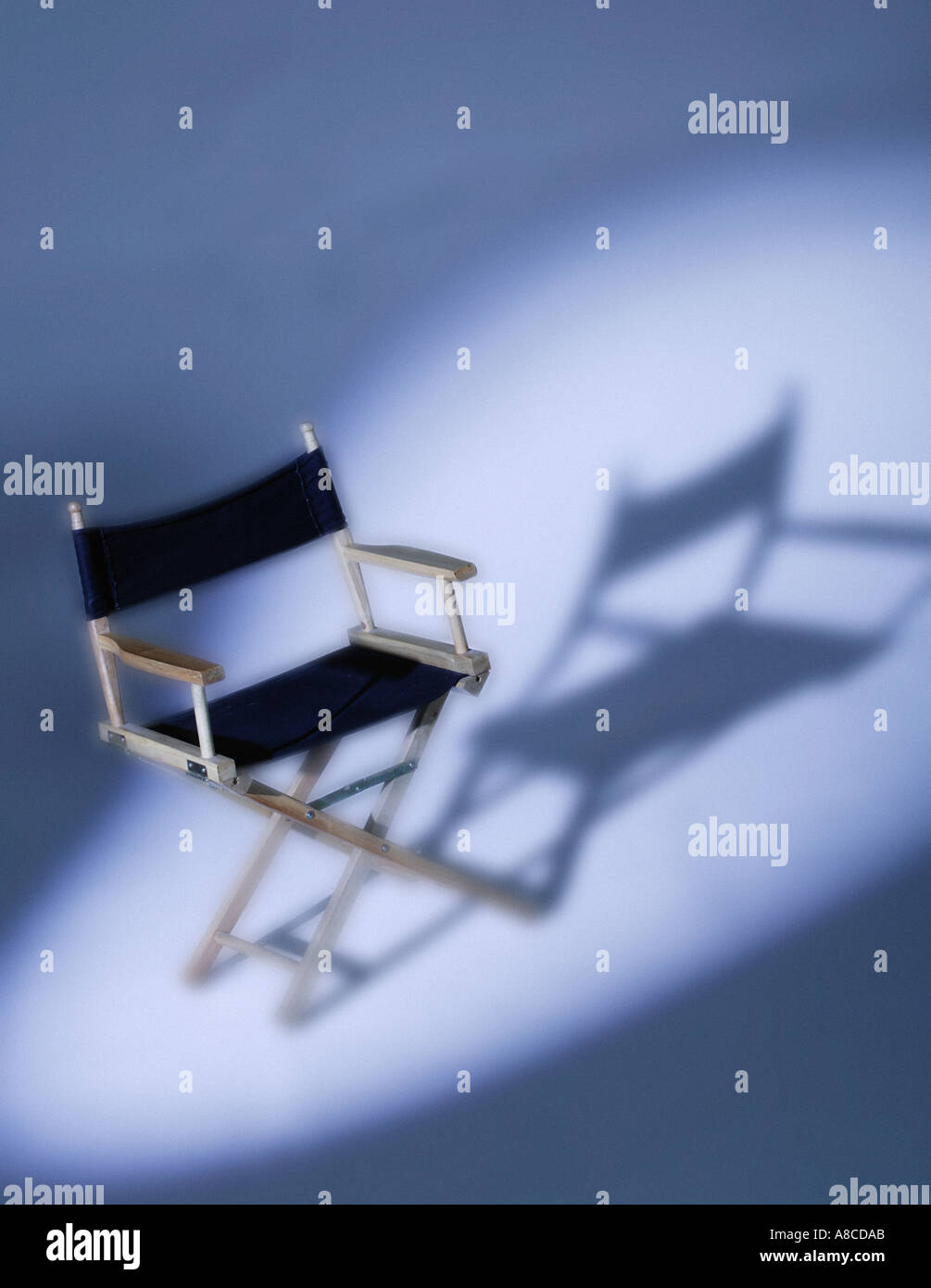 Film directors chair hi-res stock photography and images - Alamy