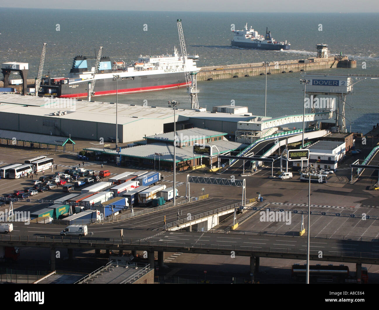 English channel shipping aerial hi-res stock photography and images - Alamy