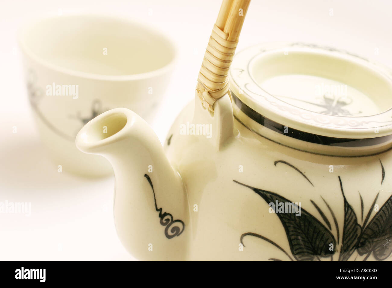 Chinese Tea Pot and Tea Cup Stock Photo - Alamy