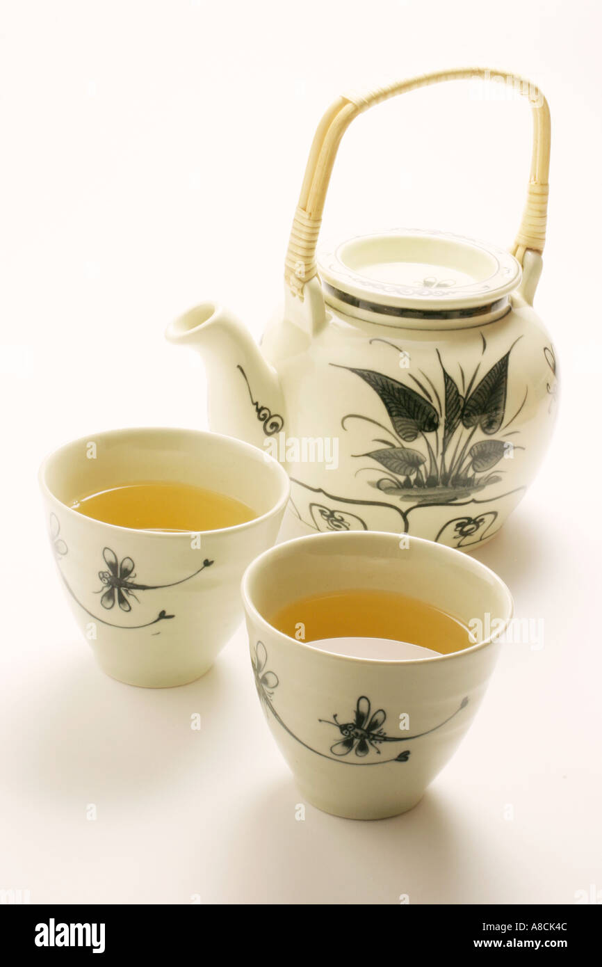 Chinese Tea Pot and Cups of Chinese Tea Stock Photo - Alamy