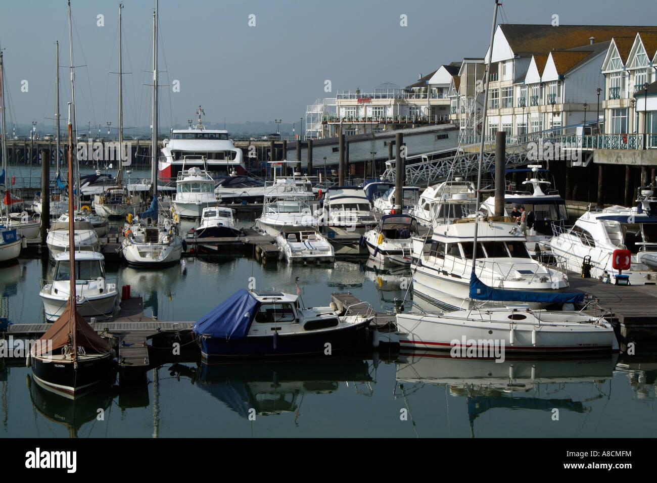 Southampton dock scene hi-res stock photography and images - Alamy