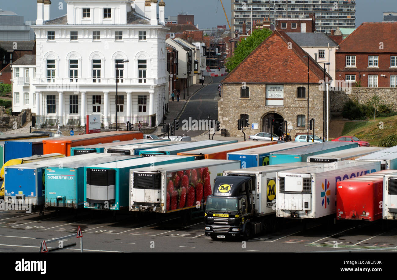 Trucks lorries and trailers wait transportation by Red Funnel ferry to ...