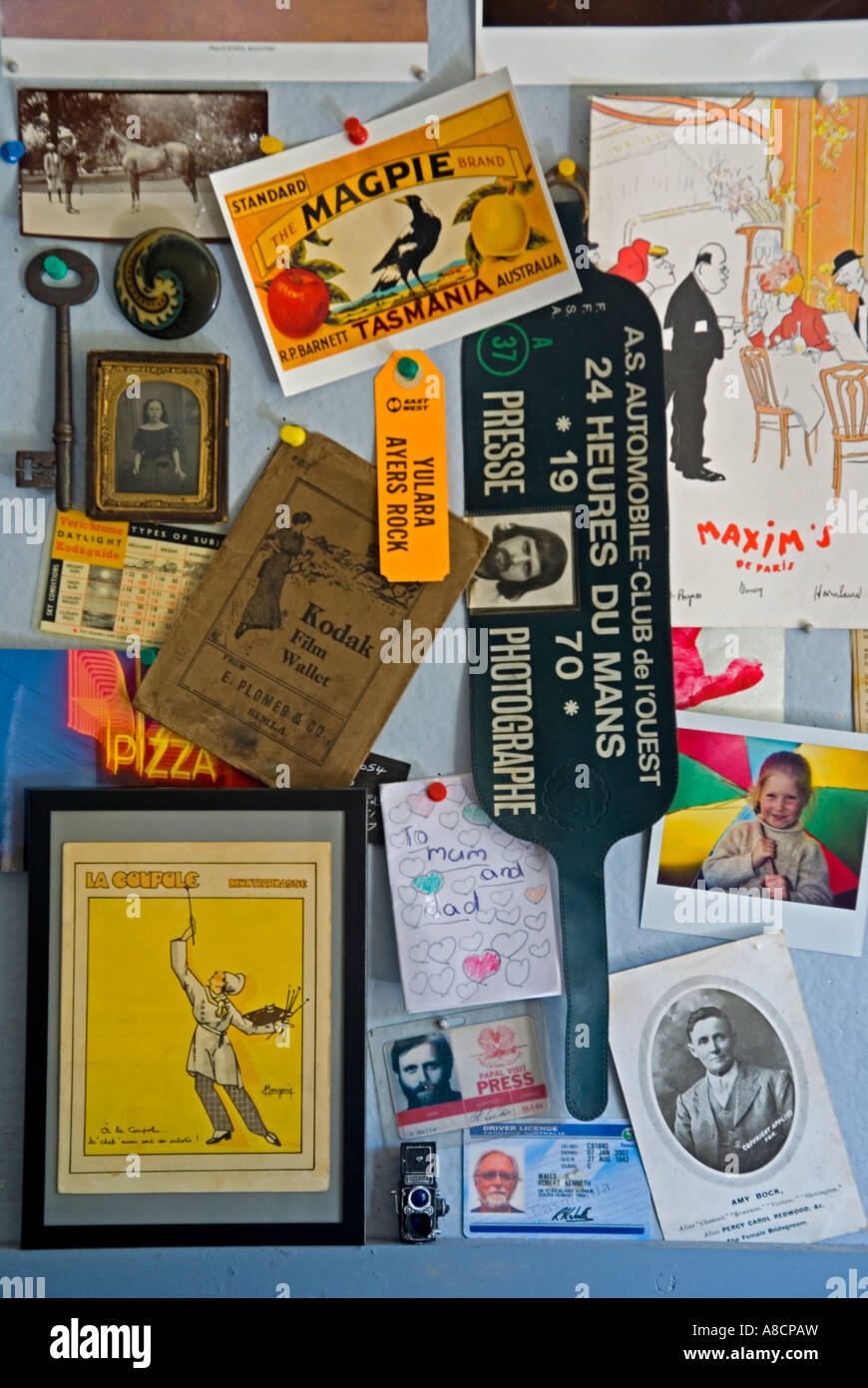 Old photos and mementos hi-res stock photography and images - Alamy