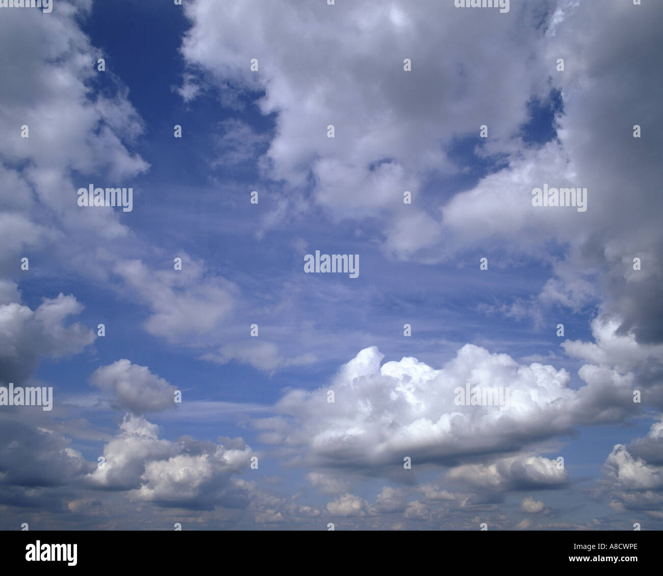 Strong cloud formation hi-res stock photography and images - Alamy