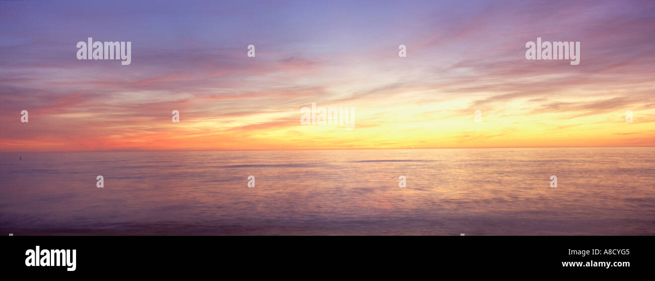 SUNSET OVER GULF OF MEXICO IN SOUTHWEST FLORIDA FROM VENICE BEACH IN ...