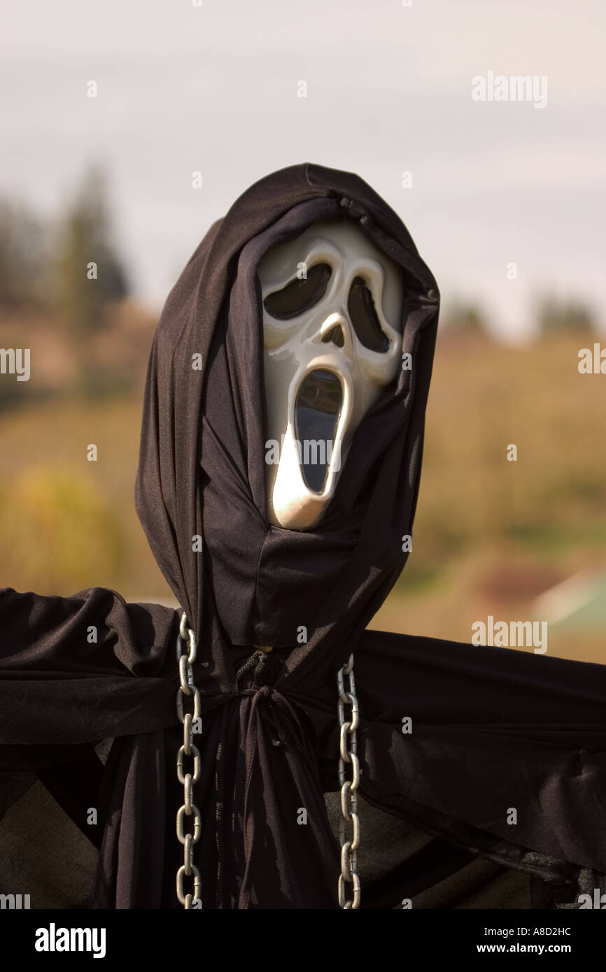 Skeleton in chains hi-res stock photography and images - Alamy