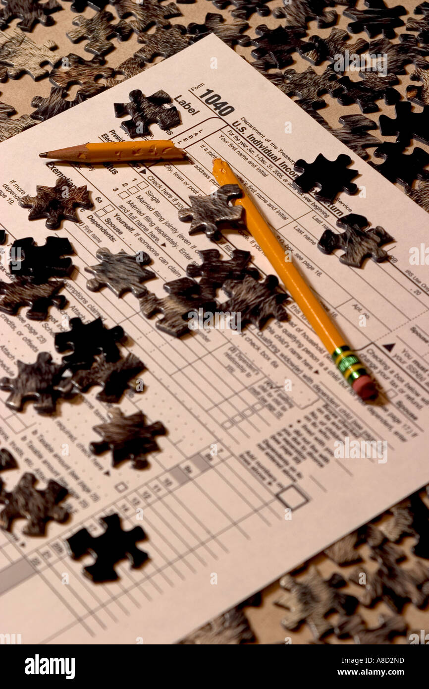 Tax form 1040 puzzle hi-res stock photography and images - Alamy