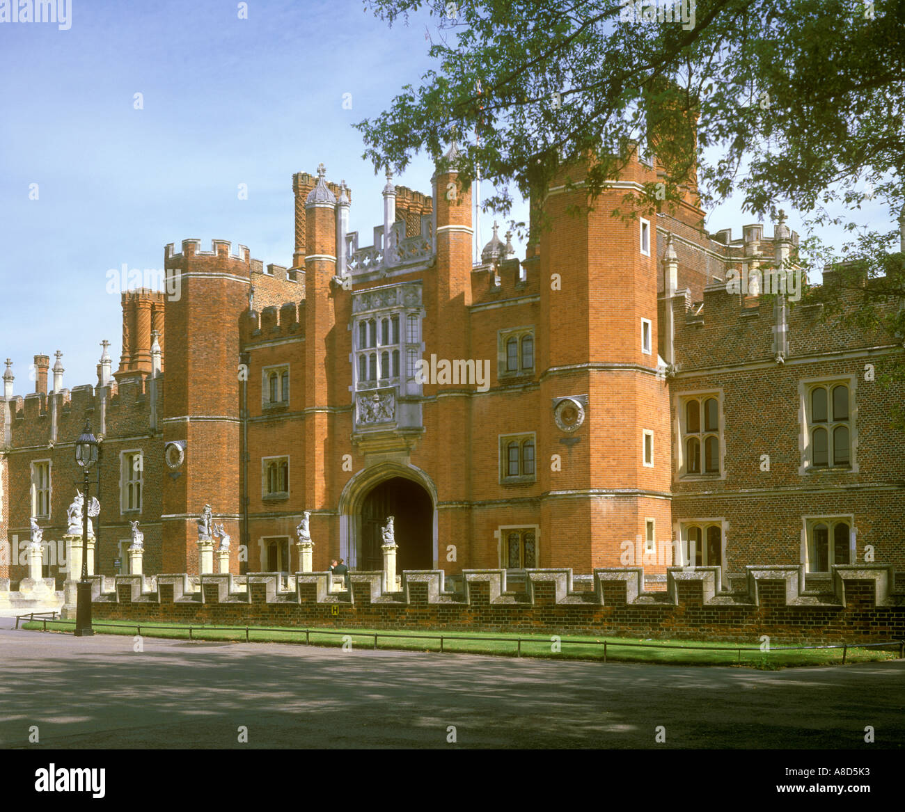 Hampton court palace brick gatehouse hi-res stock photography and ...