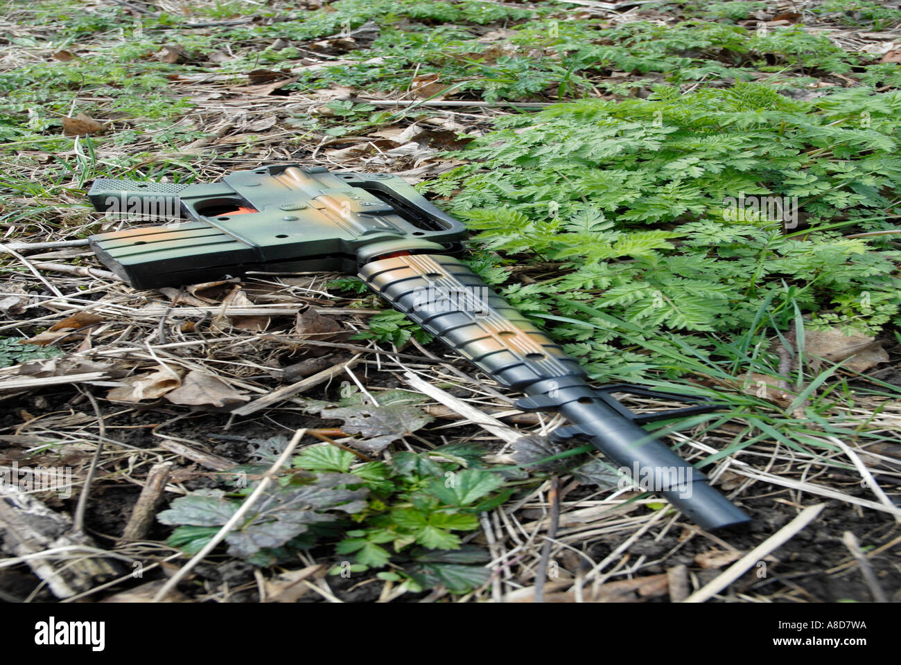 Toy machine gun hi-res stock photography and images - Alamy