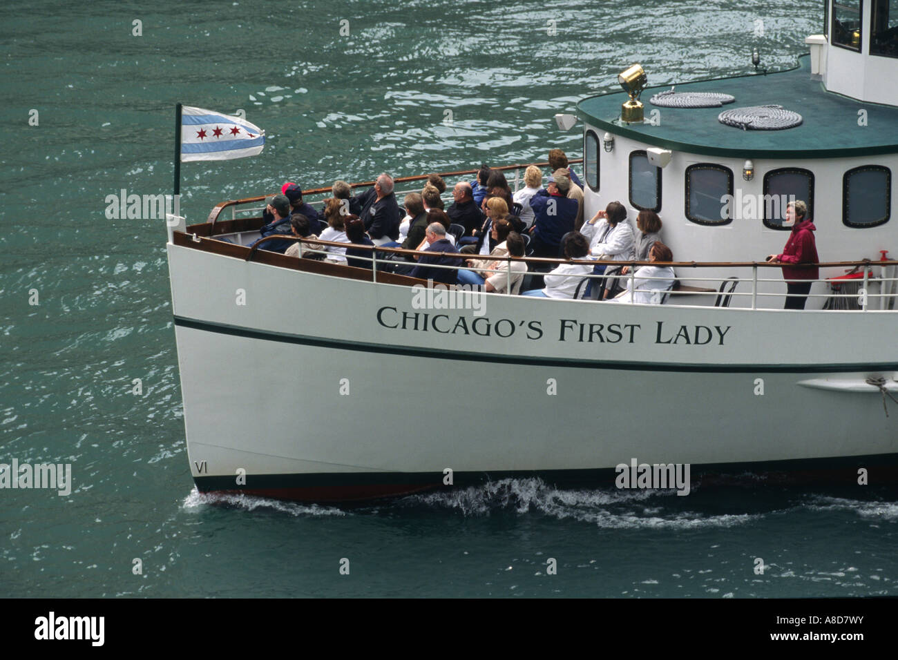 CHICAGO S FIRST LADY takes tourists on the architectural and Historic ...